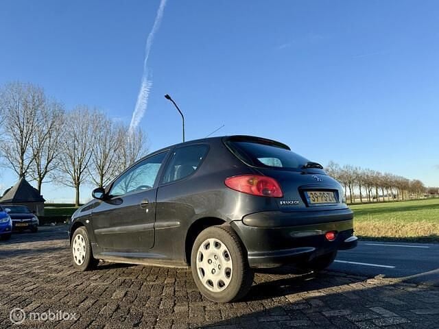 Occasion 2004 Peugeot 206 75 PK Hatchback – 5366 BX Megen (Dealer) – € ...