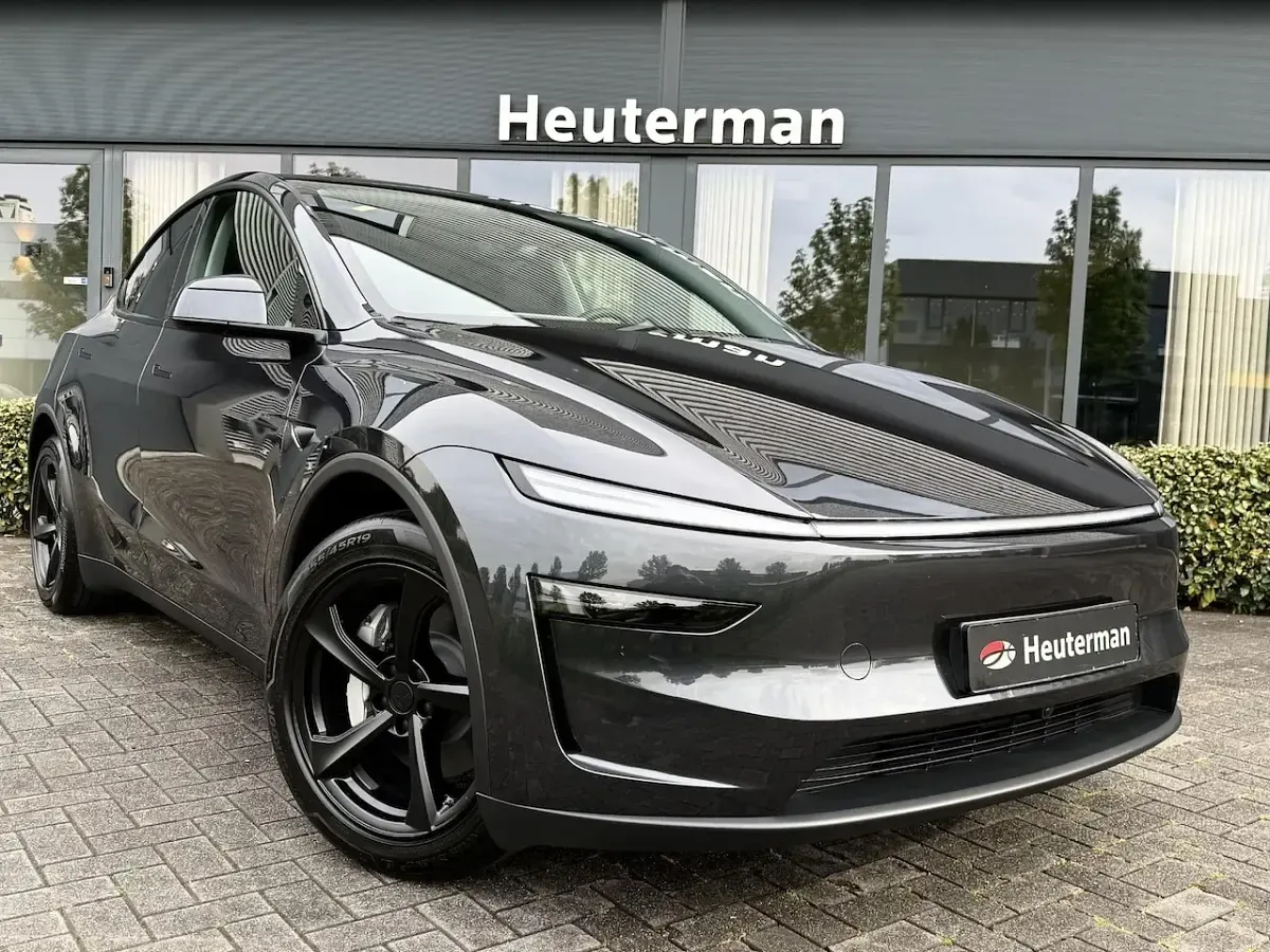 Occasion Tesla Model Y Long Range RWD 340 PK (2025) in Heteren - € 52. ...