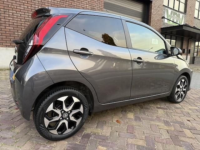Gebruikt 2021 Toyota Aygo 72 PK Hatchback – 5473 HE Heeswijk-dinther ...