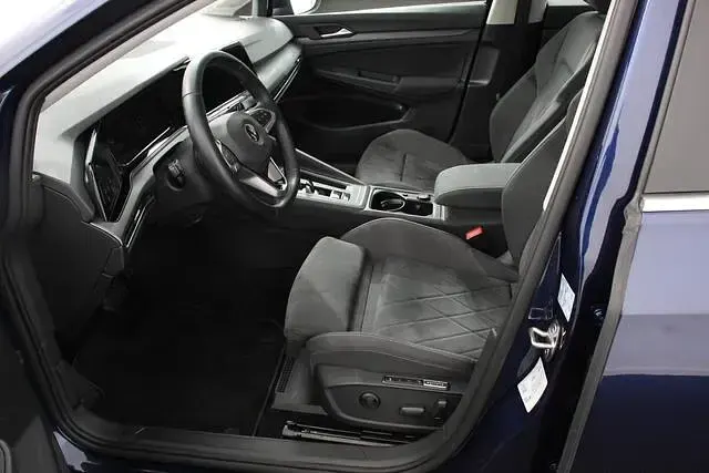 Occasion VW Golf VIII Style 162 PK (2021) in Oss - € 22.840 | AutoUncle