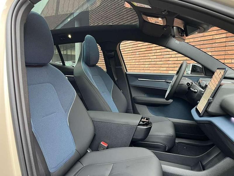 Nieuw 2025 Volvo EX30 Ultra 272 PK SUV – Gelderland (Dealer) – € 48.570 ...
