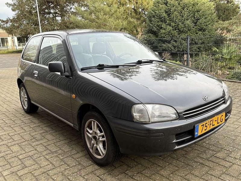 Gebruikt 2000 Toyota Starlet 75 PK Hatchback – Limburg (Dealer) – € 1. ...