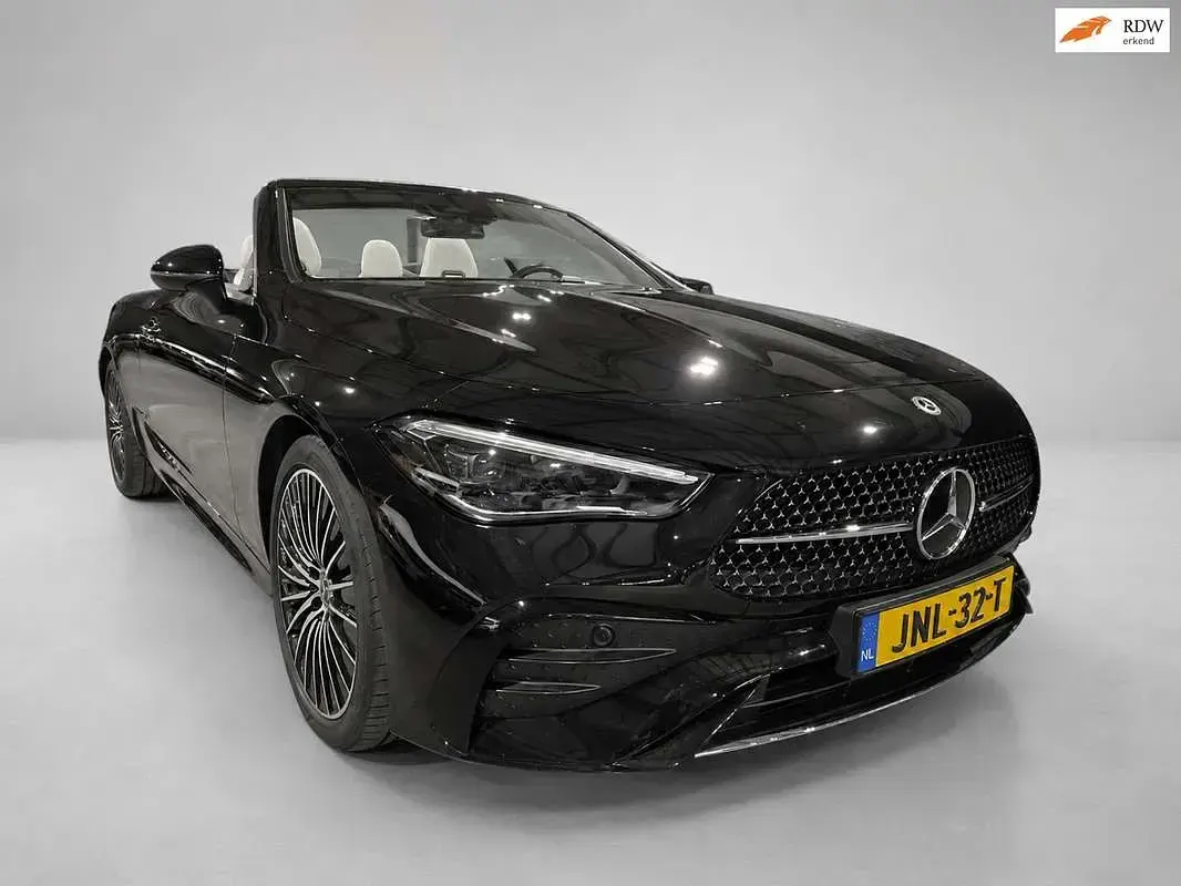 Occasion Mercedes CLE200 AMG line 204 PK (2024) in BC Dussen - € 64.999 ...