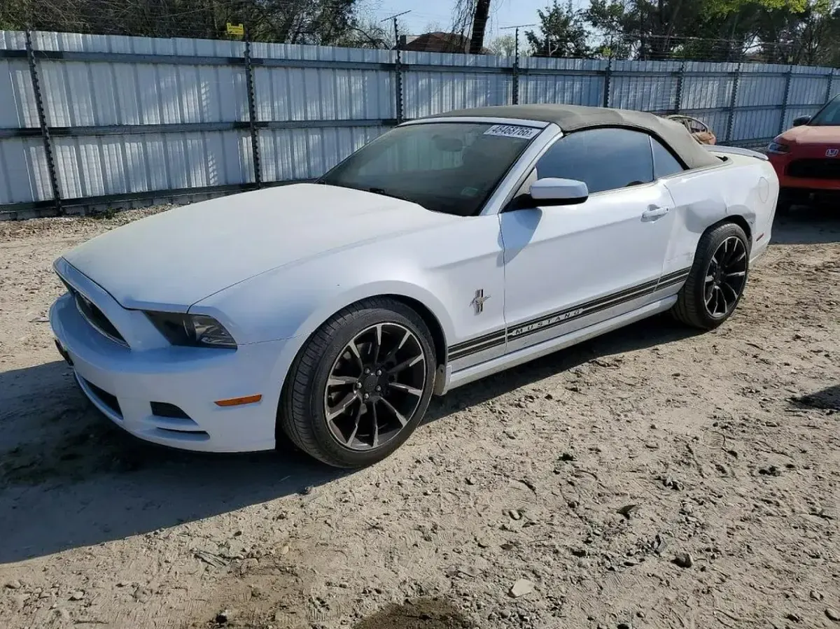 Używany Ford Mustang 305 KM (2014) w Chwaszczyno - 30 000 zł | AutoUncle