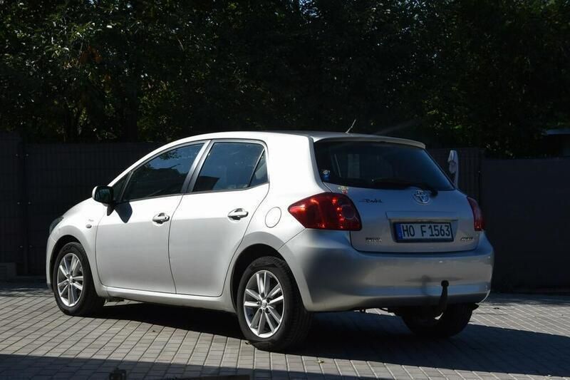 Sprzedany Toyota Auris 1.4dm 90KM 2009r., używany 2009, km 144 000 w Piekoszów
