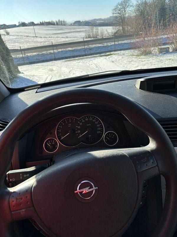 Używany 2003 Opel Meriva Minivan – Małopolskie (Prywatny) – 4300 zł ...