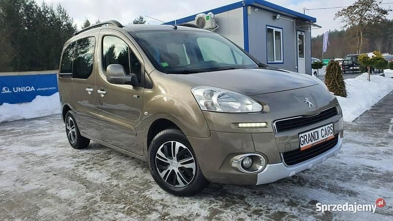 Używany 2013 Peugeot TePee Style 92 KM Sedan/Limuzyna – Świętokrzyskie ...