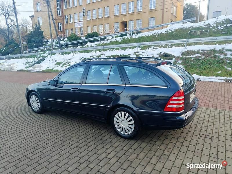 Używany 2004 Mercedes C180 Avantgarde Kombi – Małopolskie (Prywatny ...
