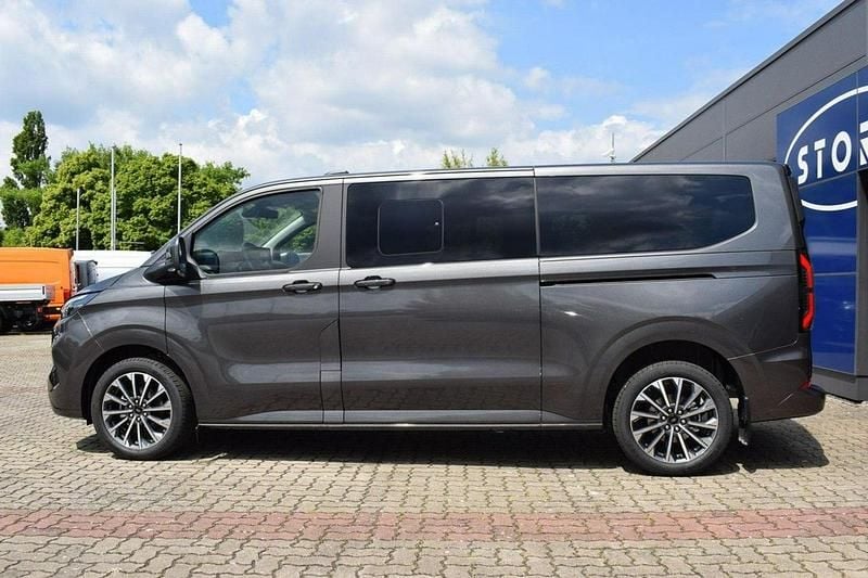 Używany 2024 Ford Tourneo 170 KM Minivan – Pomorskie (Dealer) – 264 900 zł (Uczciwa cena ...