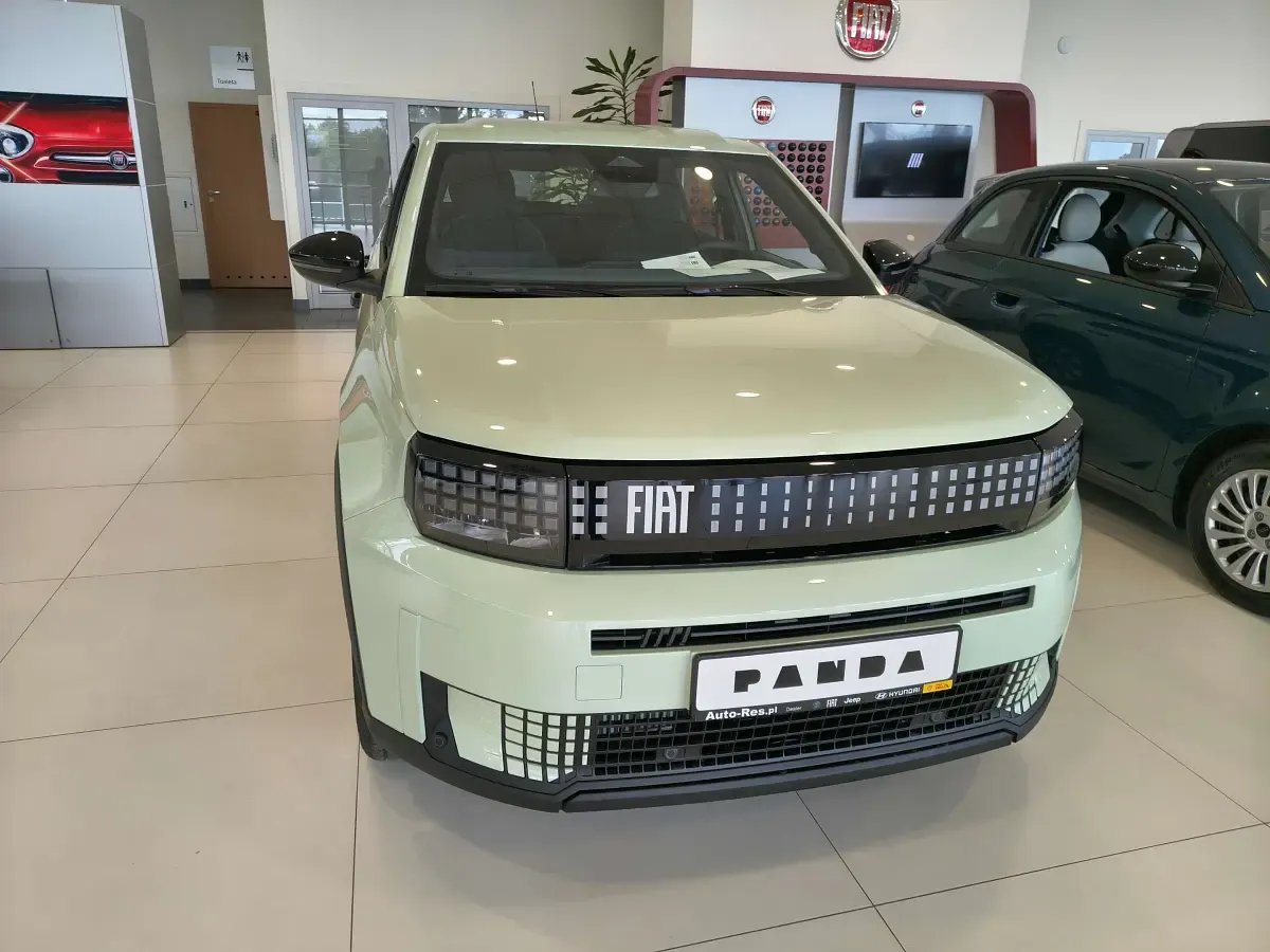 Nowe Fiat Grande Panda Icon 100 KM (2026) w RZESZOW - 79 900 zł | AutoUncle
