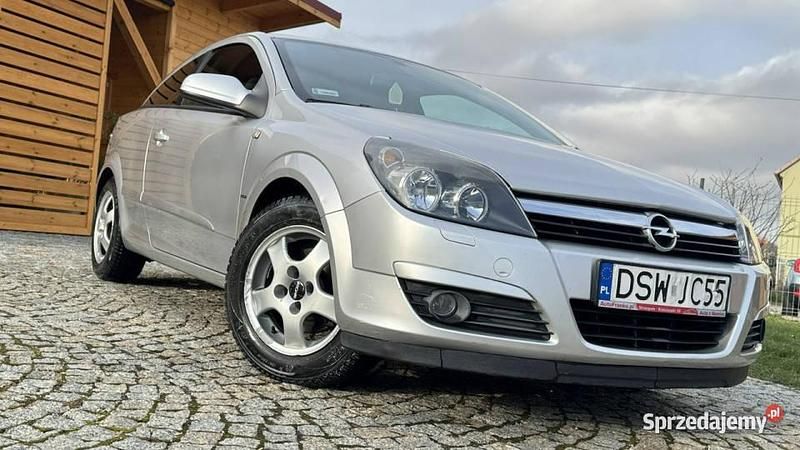 Używany 2005 Opel Astra GTC Coupe – Dolnośląskie (Dealer) – 8800 zł ...