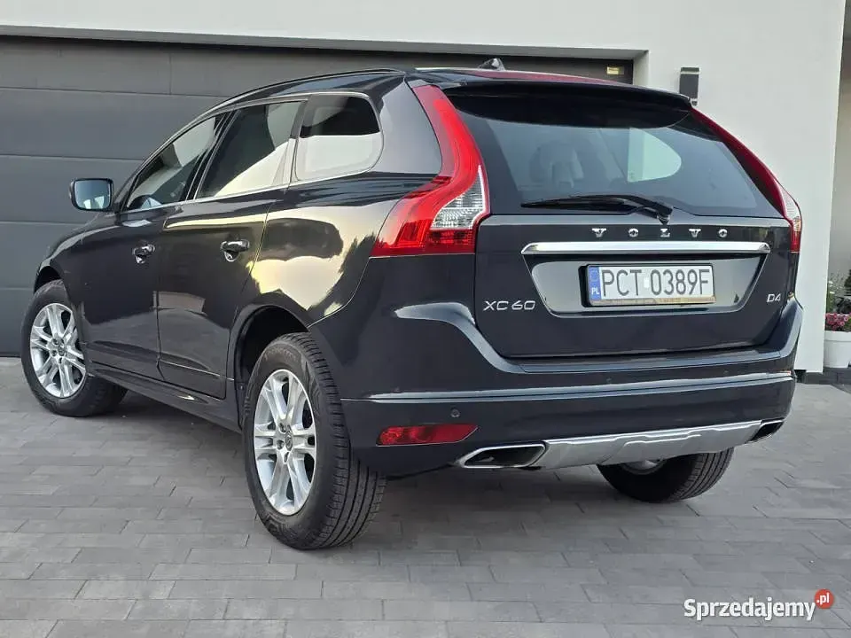 Używany Volvo XC60 181 KM (2014) w CZARNKÓW - 54 990 zł | AutoUncle