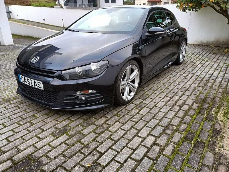 Usado 2011 VW Scirocco R-line 211 HP Coupé – (Privado) – € 7.000 ...