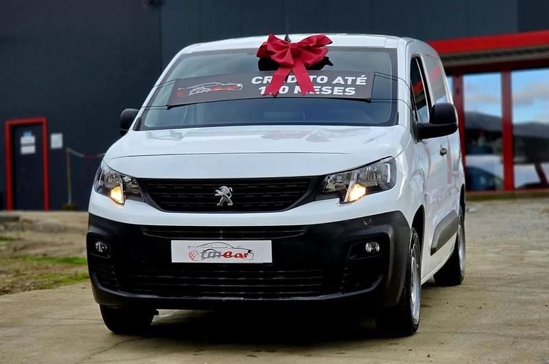 Usado 2022 Peugeot Partner 102 HP Monovolume – 5370 Mirandela (Stand ...
