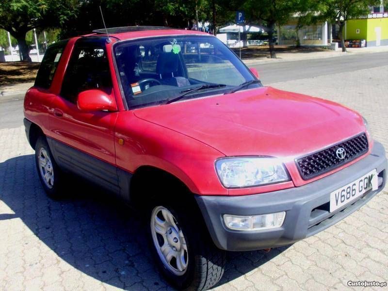 Toyota RAV4: 39 usados de 13 websites para venda - AutoUncle