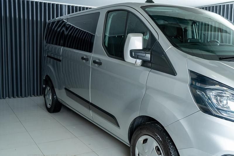 Usado 2021 Ford Transit Custom 130 HP – 4810 Guimarães (Stand) – € 31. ...