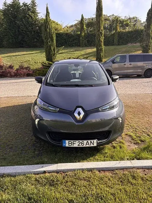 Usado Renault Zoe 56 HP (2019) em Cacém e São Marcos - € 8.250 | AutoUncle