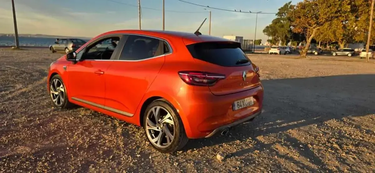 Usado Renault Clio 116 HP (2019) em Barreiro - € 15.000 | AutoUncle
