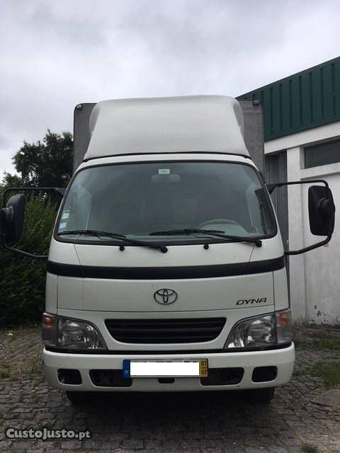 Toyota Dyna: 150 usados de 21 websites para venda - AutoUncle