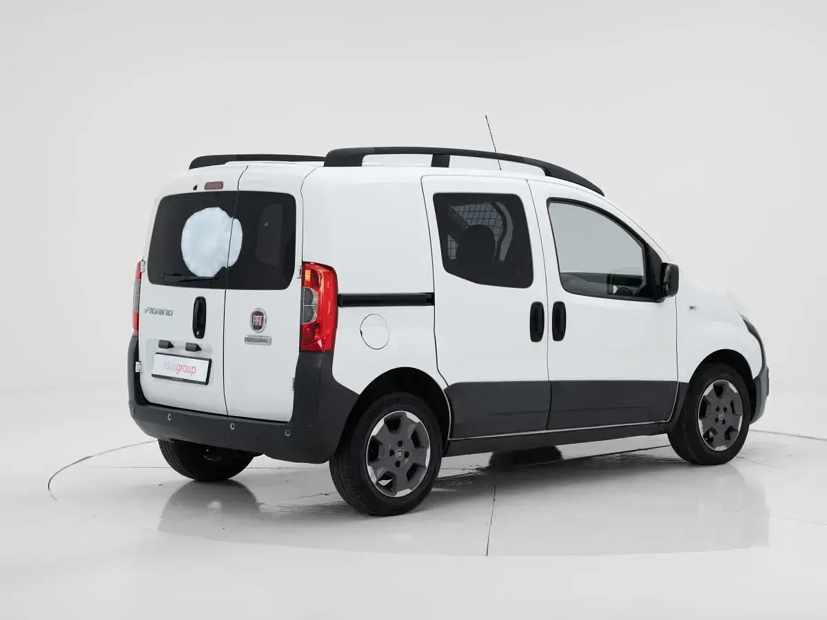 Usado Fiat Fiorino 95 HP (2018) em Fátima - € 5.640 | AutoUncle