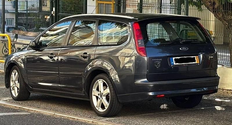 Usado 2007 Ford Focus Ghia 109 HP Sedan – Lisboa (Privado) – € 3.800 ...