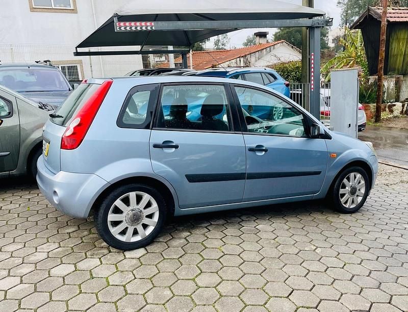 Usado 2006 Ford Fiesta 75 HP – 4520 Aveiro (Stand) – € 4.990 (Preço ...