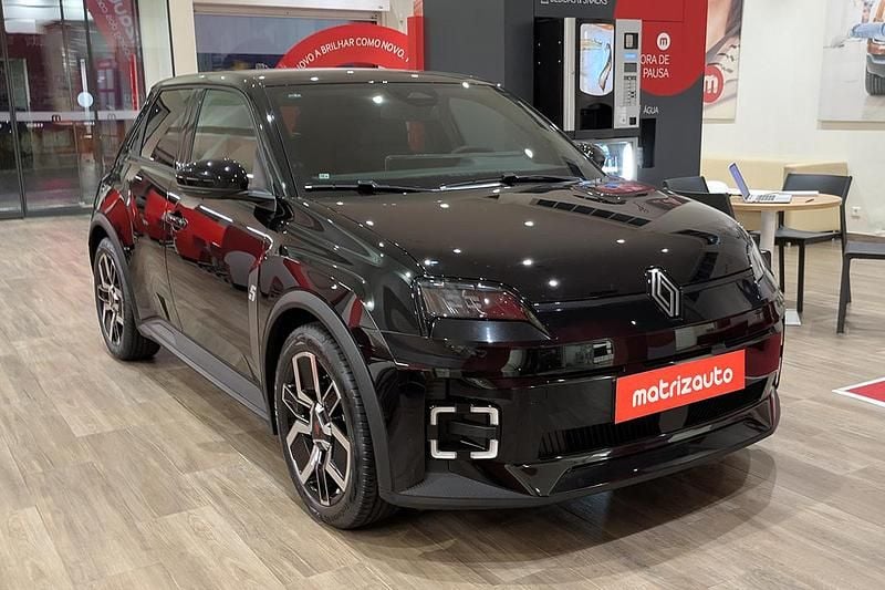 Novo 2025 Renault 5 E-Tech Techno 150 HP – 2400 Leiria (Stand) – € 32. ...