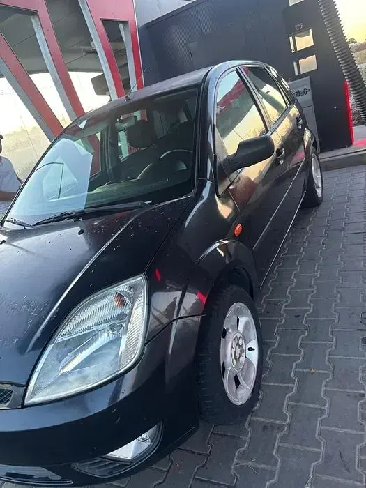 Usado Ford Fiesta Ghia 75 HP (2005) em Faro (Sé e São Pedro) - € 3.100 ...