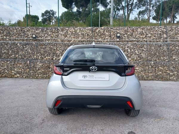 Usados 2022 Toyota Yaris 1 Benzin | 72 cars.hp (€ 18.500) | 2670 ...