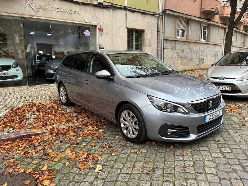Usado 2020 Peugeot 308 Style 102 HP Carrinha – 2795 Lisboa (Stand) – € ...