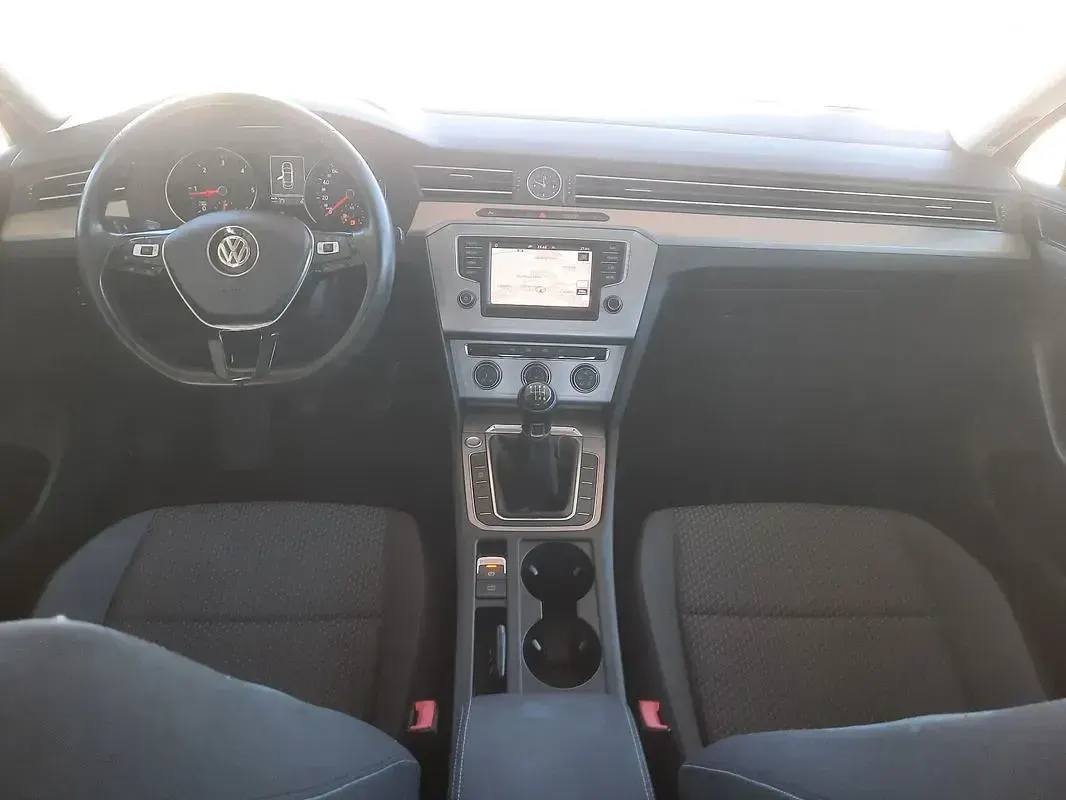 Usado VW Passat 120 HP (2017) em Carqueijo - € 12.999 | AutoUncle