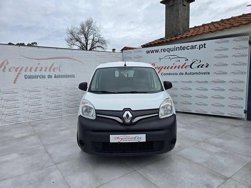 Usado 2020 Renault Kangoo 80 HP – 3885 Arada (Stand) – € 10.990 (Preço ...