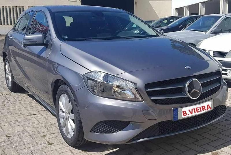 Usado 2013 Mercedes A180 109 HP Citadino – 4495 Amorim (Stand) – € 13. ...