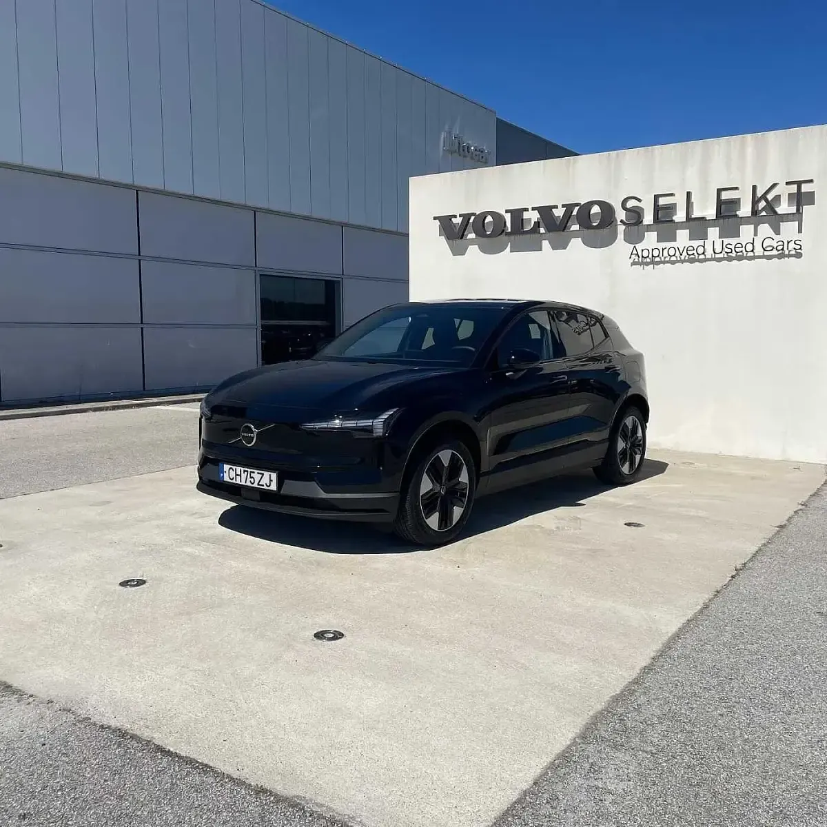 Novo Volvo EX30 271 HP (2026) em Viseu - € 37.290 | AutoUncle