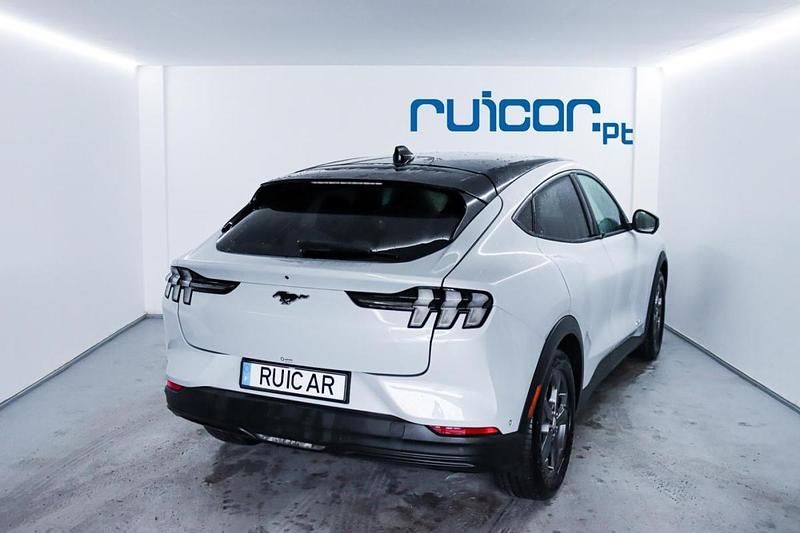 Usado 2021 Ford Mustang Mach-E 258 HP SUV – 3850 Albergaria-A-Velha ...