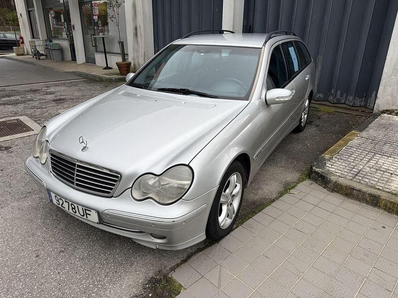 Usado 2002 Mercedes C220 Avantgarde 143 HP Sedan – Porto (Privado) – € ...