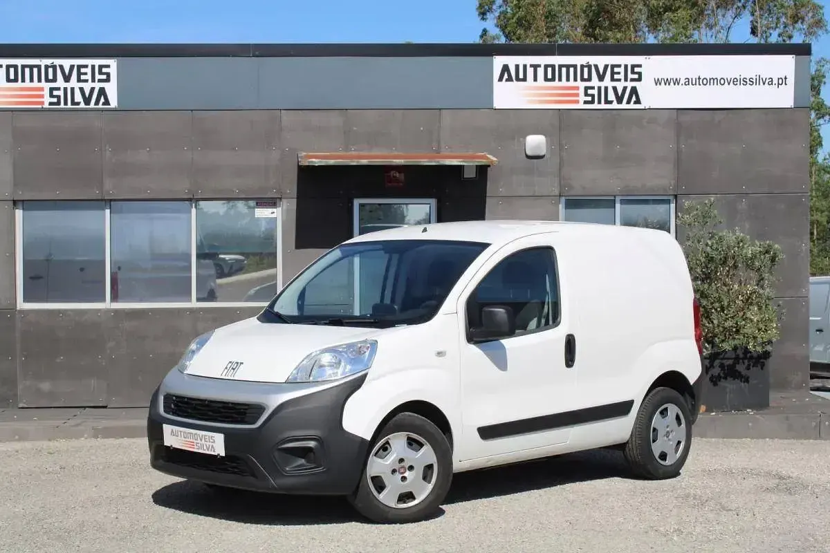 Usado Fiat Fiorino 95 HP (2022) em Santa Luzia - € 9.990 | AutoUncle