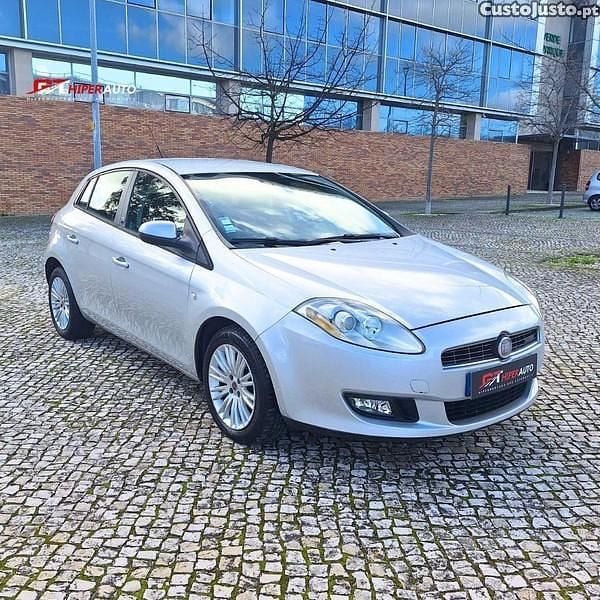 Usado 2009 Fiat Bravo Active 105 HP Citadino – Lisboa (Privado) – € 4. ...