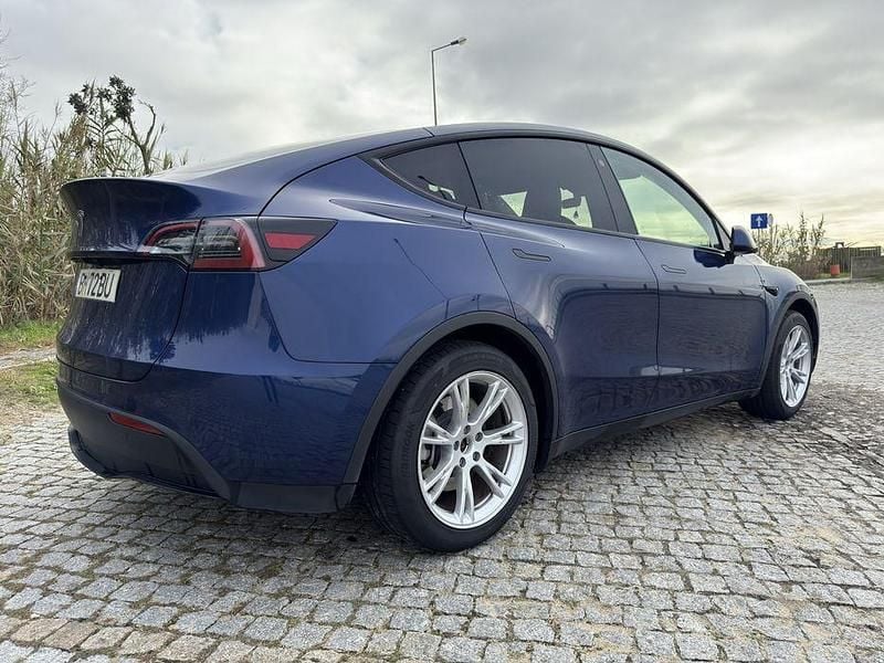 Usado 2024 Tesla Model Y 299 HP SUV – Porto (Privado) – € 38.000 (Preço ...