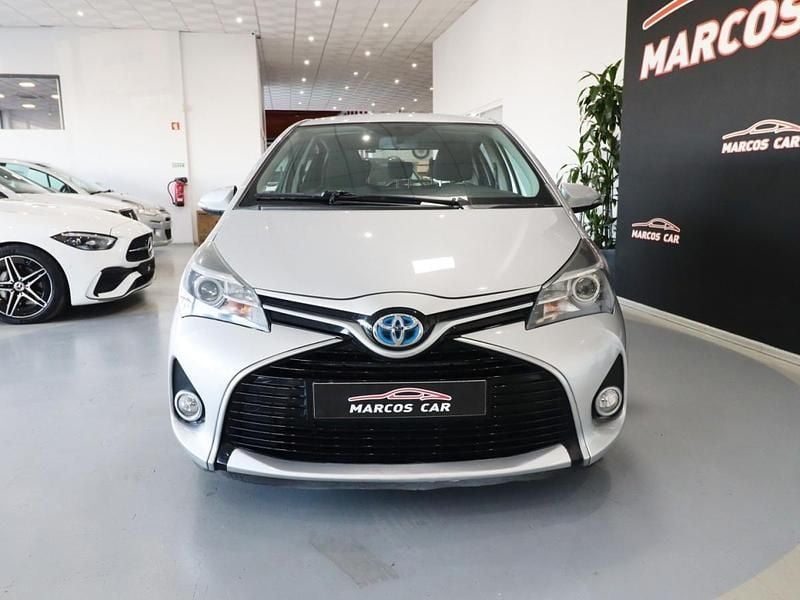 Usado 2016 Toyota Yaris Hybrid 100 HP – 2830 Santo André (Stand) – € 14 ...