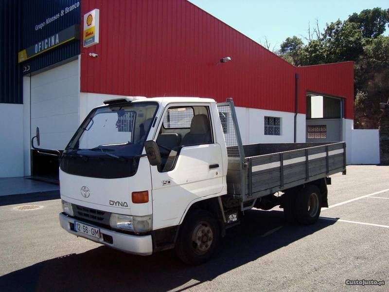 Toyota Dyna: 150 usados de 21 websites para venda - AutoUncle