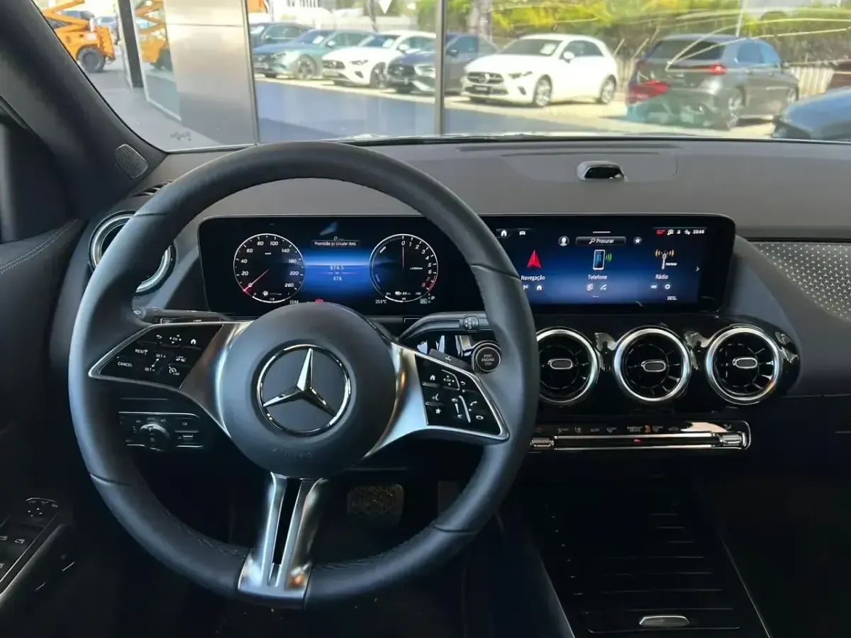 Novo Mercedes GLA250 Advanced Plus 218 HP (2026) em Portimão - € 54.900 ...
