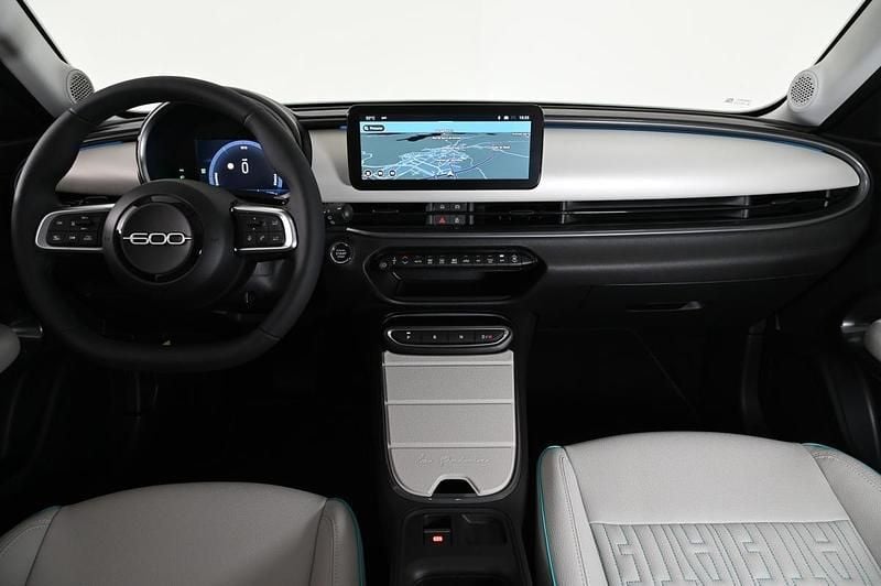 Usado 2025 Fiat 600 La Prima 136 HP SUV – 3500 Cabanões de Baixo (Stand ...