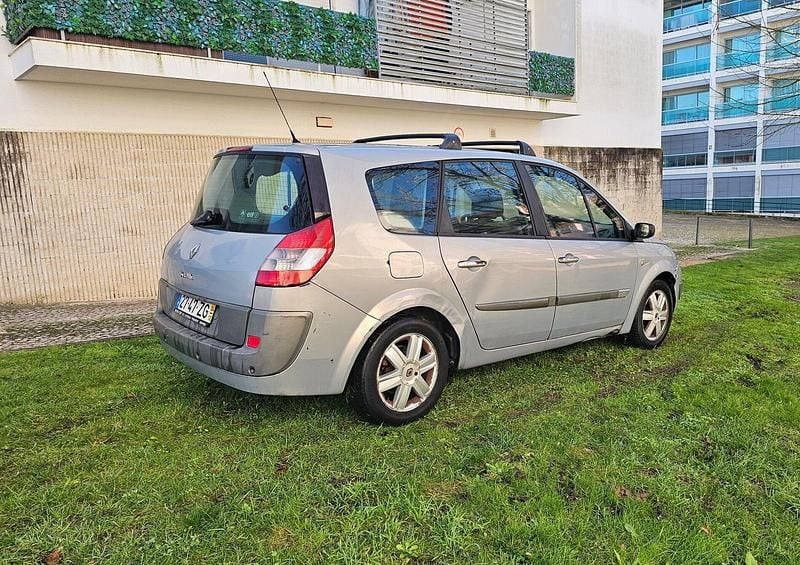 Usado 2004 Renault Scénic II 105 HP Monovolume – 2910 Setúbal (Stand ...