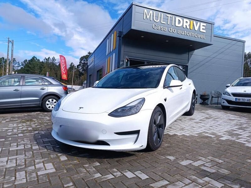 VENDIDO Usado 2022 Tesla Model 3 325 HP Sedan – 2410 Leiria (Stand) – € ...