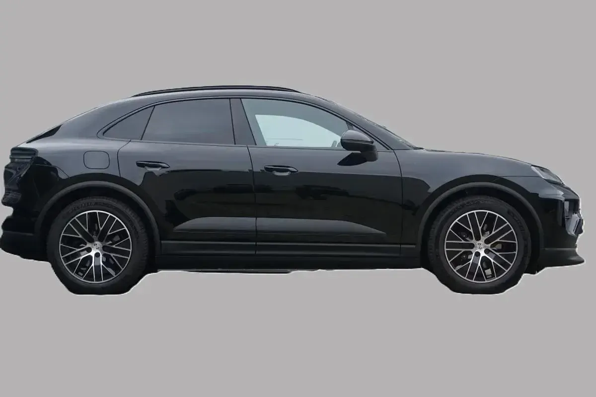 Novo Porsche Macan 408 HP (2026) em Arrentela - € 84.999 | AutoUncle