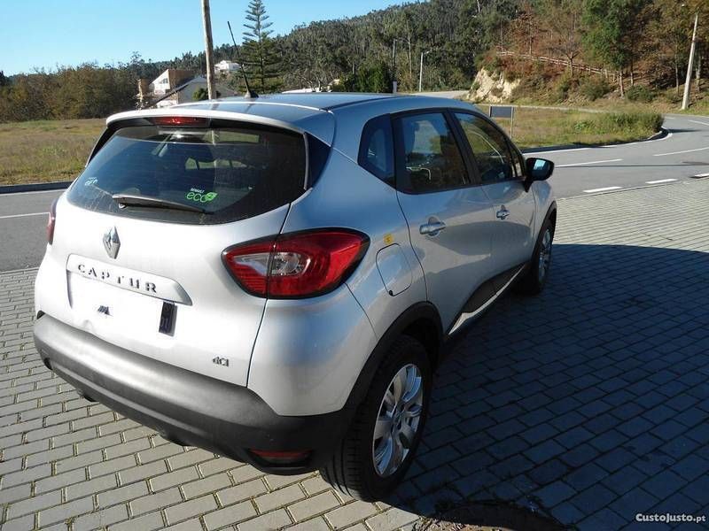 Renault Captur: 159 usados de 10 websites para venda - AutoUncle