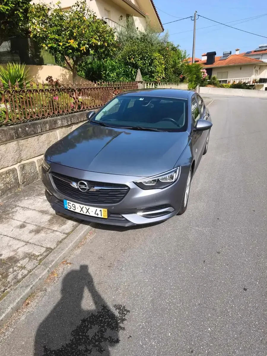 Usado Opel Insignia 110 HP (2019) em Brito - € 9.000 | AutoUncle