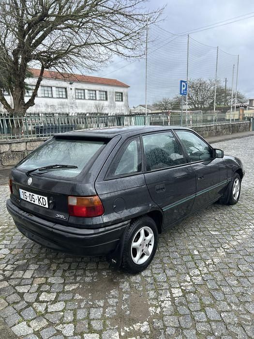 Usado 1994 Opel Astra Sedan – Porto (Privado) – € 1.150 (Antiguidade ...
