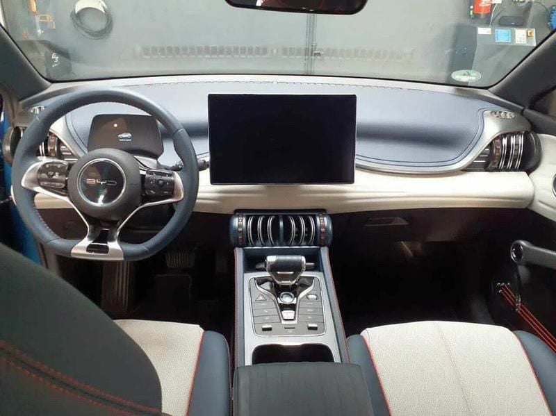 Usado 2023 BYD Atto 3 204 HP SUV – 3750 Serem de Cima (Stand) – € 27. ...